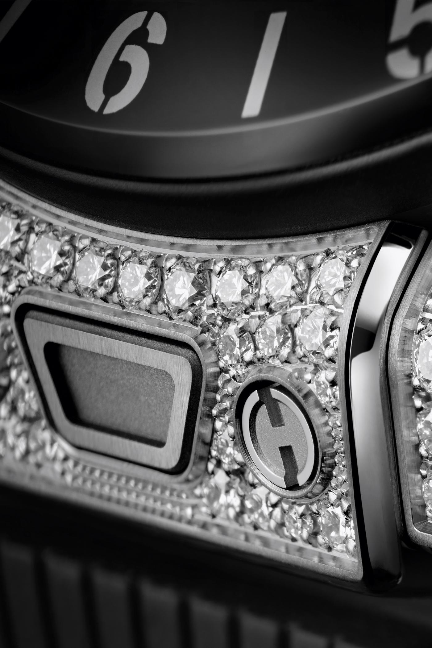 Big Bang e Titanium Diamonds 42 mm | Hublot TH