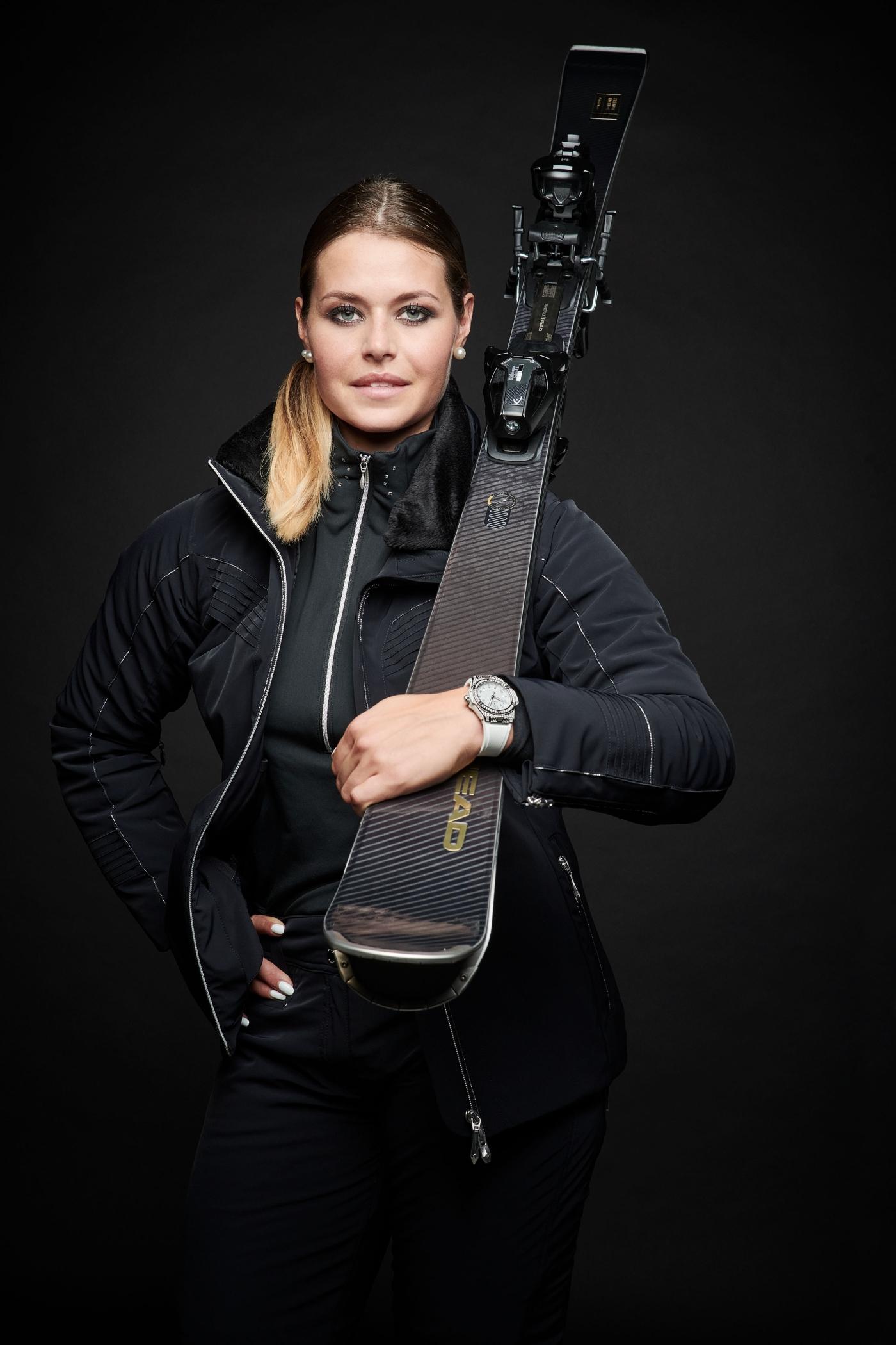 Corinne Suter's Instagram, Twitter & Facebook on IDCrawl